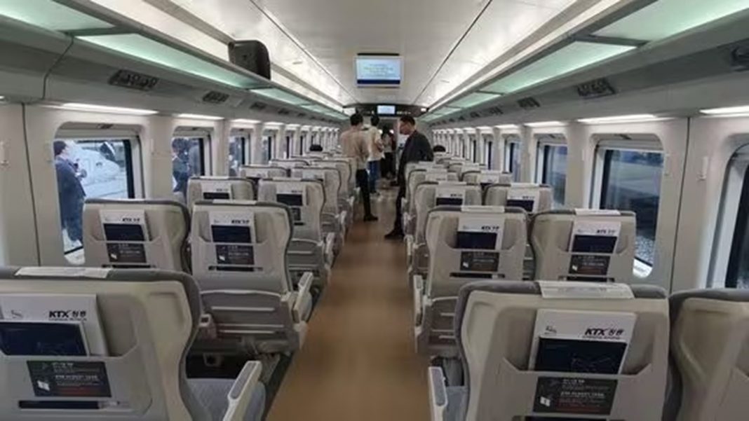 時速320キロに快適さが加わった…韓国・新型高速列車「KTX青龍」に乗ってみた | KOREA WAVE